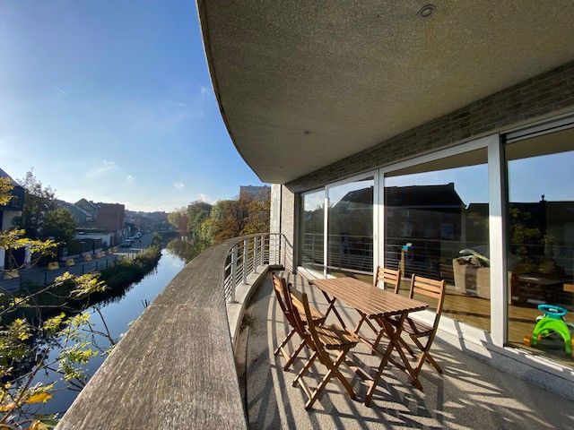 Modern luxe appartement met terras aan Franse Vaart